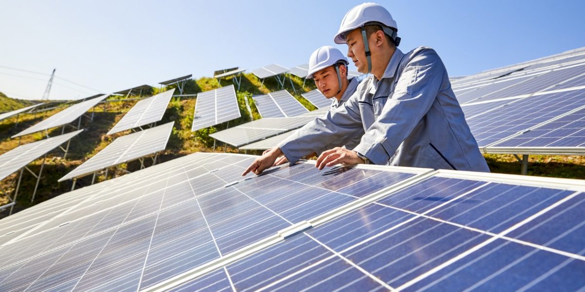 How to Start a Career in Solar Energy Jobs
